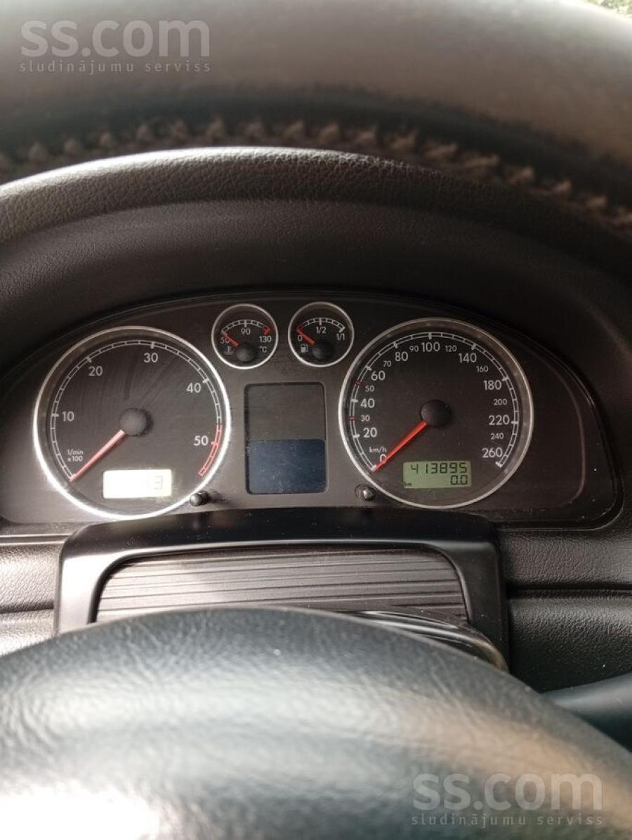 Grey Volkswagen passat-variant 2001 in Daugavpils, with an engine capacity of 2.50 L and mileage of 414 thousand km for 1100 €, photo 7 on AUTOMOTO.COM.LV