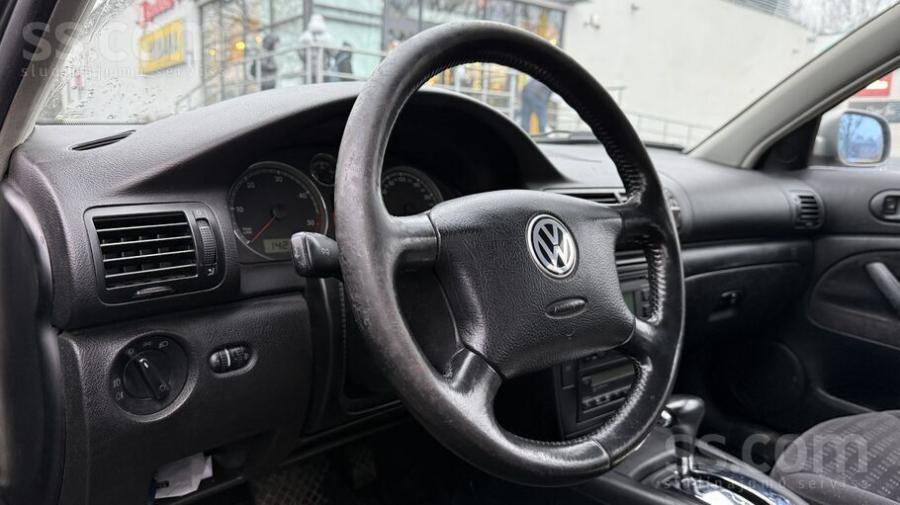 Pelēks Volkswagen passat-variant 2002 Rīga, ar dzinēja tilpumu 1.90 L un nobraukumu 373 tūkst. km par 1500 €, foto 11 vietnē AUTOMOTO.COM.LV