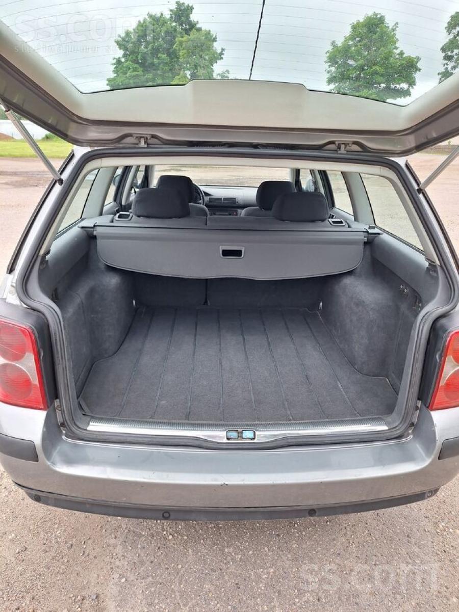 Pelēks Volkswagen passat-variant 2003 Cēsis, ar dzinēja tilpumu 1.90 L un nobraukumu 357 tūkst. km par 1200 €, foto 4 vietnē AUTOMOTO.COM.LV