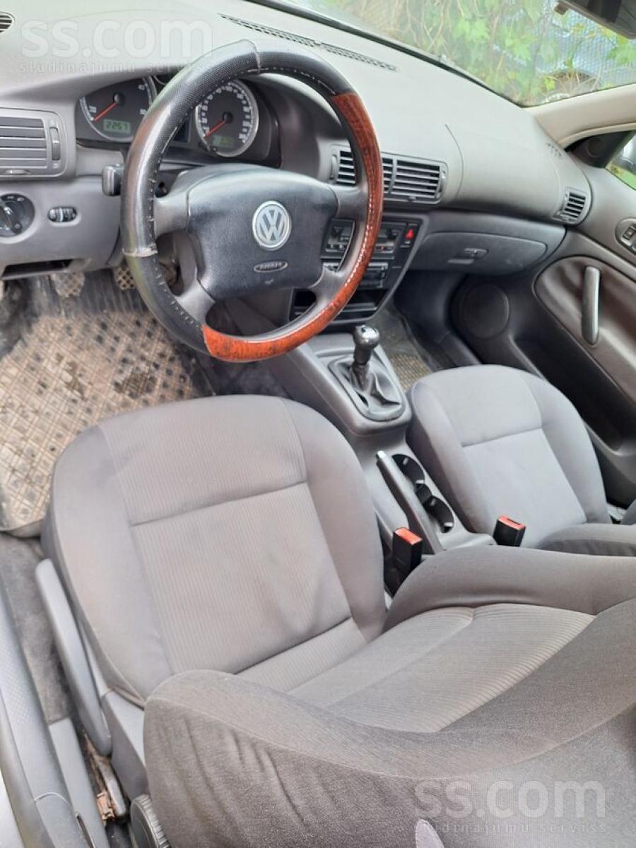 Pelēks Volkswagen passat-variant 2003 Cēsis, ar dzinēja tilpumu 1.90 L un nobraukumu 357 tūkst. km par 1200 €, foto 6 vietnē AUTOMOTO.COM.LV