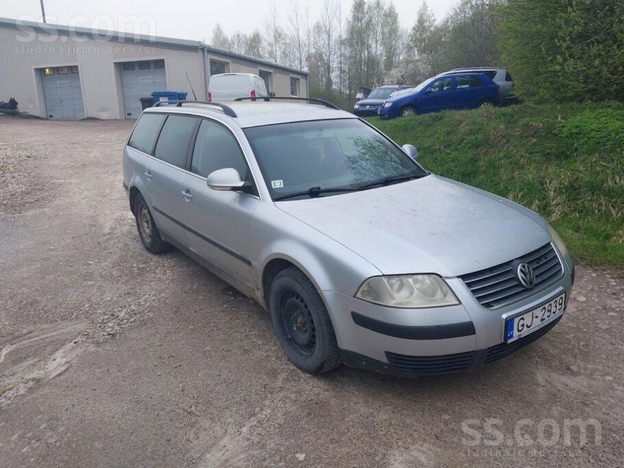 Pelēks Volkswagen passat-variant 2004 Alūksne, ar dzinēja tilpumu 1.90 L un nobraukumu 0 tūkst. km par 1250 €, foto 2 vietnē AUTOMOTO.COM.LV
