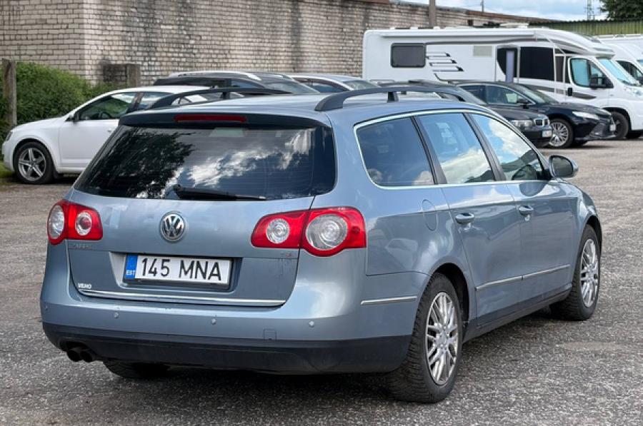 Grey Volkswagen passat-variant 2009 in Narva, with an engine capacity of 1.80 L and mileage of 252 thousand km for 1199 €, photo 6 on AUTOMOTO.COM.LV