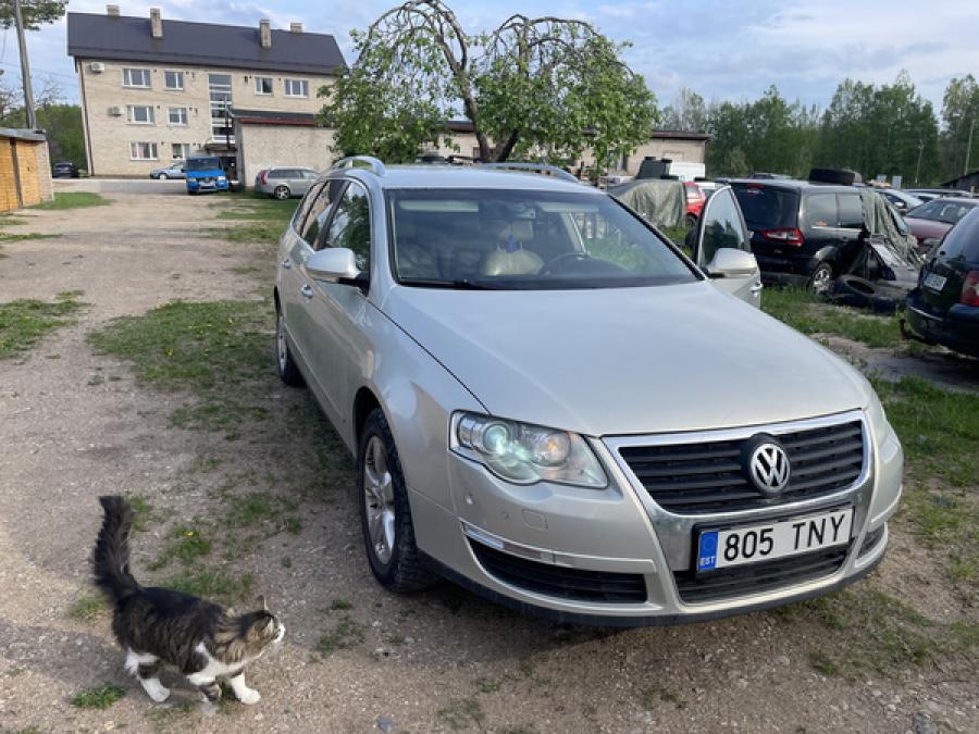Pelēks Volkswagen passat-variant 2009 Veru, ar dzinēja tilpumu 0.00 L un nobraukumu 436 tūkst. km par 550 €, foto 1 vietnē AUTOMOTO.COM.LV