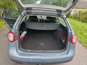 Pelēks Volkswagen passat-variant 2009 Kohtla-Jerve, ar dzinēja tilpumu 2.00 L un nobraukumu 345 tūkst. km par 1600 €, foto 8 vietnē AUTOMOTO.COM.LV