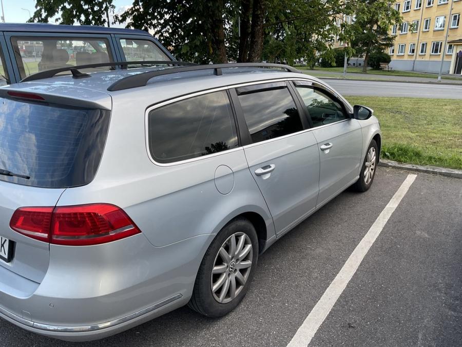 Pelēks Volkswagen passat-variant 2013 Kohtla-Jerve, ar dzinēja tilpumu 1.40 L un nobraukumu 306 tūkst. km par 4300 €, foto 9 vietnē AUTOMOTO.COM.LV