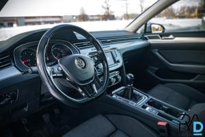 Pelēks Volkswagen passat-variant 2015 Rīga, ar dzinēja tilpumu 2.00 L un nobraukumu 296 tūkst. km par 8990 €, foto 6 vietnē AUTOMOTO.COM.LV