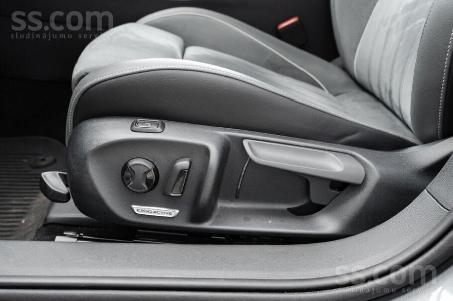 Pelēks Volkswagen passat-variant 2024 Rīga, ar dzinēja tilpumu 1.50 L un nobraukumu 60 tūkst. km par 29900 €, foto 11 vietnē AUTOMOTO.COM.LV