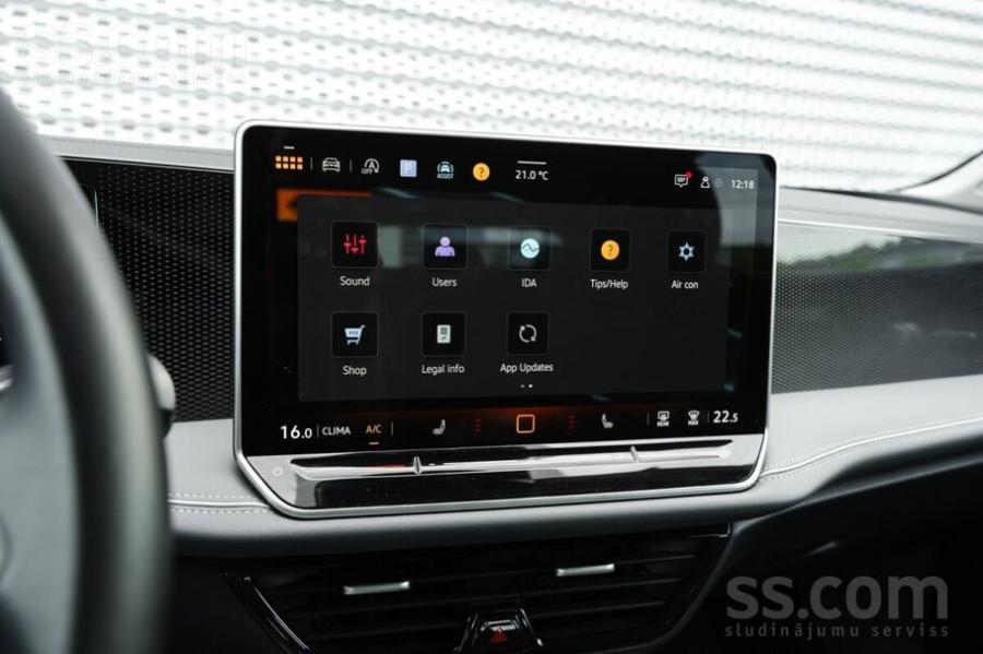 Pelēks Volkswagen passat-variant 2024 Rīga, ar dzinēja tilpumu 1.50 L un nobraukumu 60 tūkst. km par 29900 €, foto 26 vietnē AUTOMOTO.COM.LV