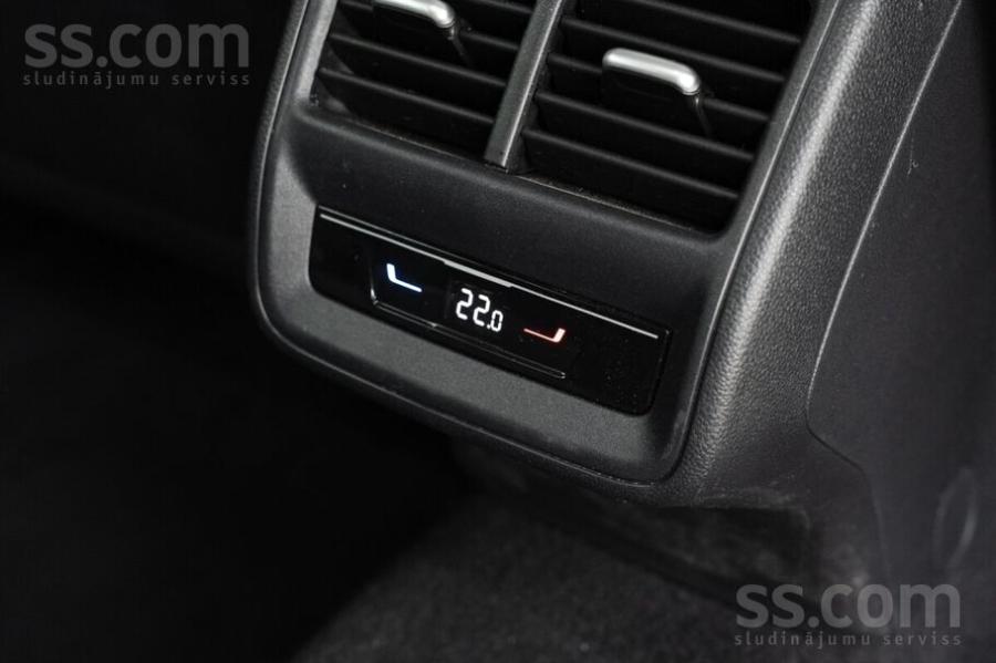 Pelēks Volkswagen passat-variant 2024 Rīga, ar dzinēja tilpumu 1.50 L un nobraukumu 60 tūkst. km par 29900 €, foto 33 vietnē AUTOMOTO.COM.LV