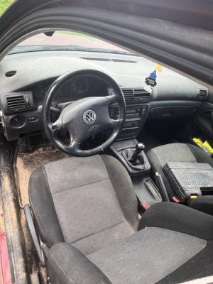 Sarkans Volkswagen passat-variant 1998 Repina, ar dzinēja tilpumu 1.80 L un nobraukumu 354 tūkst. km par 700 €, foto 7 vietnē AUTOMOTO.COM.LV