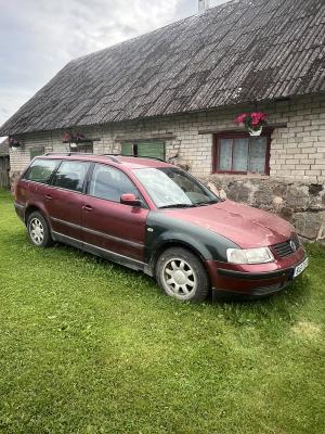 Sarkans Volkswagen passat-variant 1998 Repina, ar dzinēja tilpumu 1.80 L un nobraukumu 354 tūkst. km par 700 €, foto 10 vietnē AUTOMOTO.COM.LV