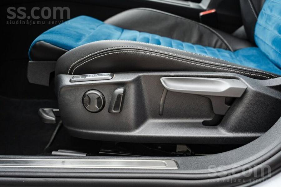 Volkswagen passat-variant 2022 in Riga, with an engine capacity of 2.00 L and mileage of 135 thousand km for 21800 €, photo 11 on AUTOMOTO.COM.LV