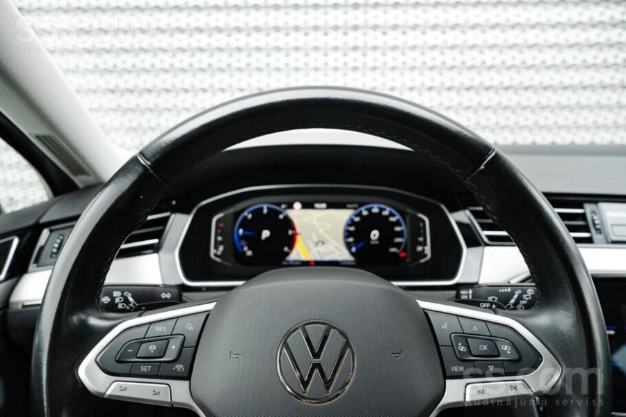 Volkswagen passat-variant 2022 in Riga, with an engine capacity of 2.00 L and mileage of 135 thousand km for 21800 €, photo 16 on AUTOMOTO.COM.LV