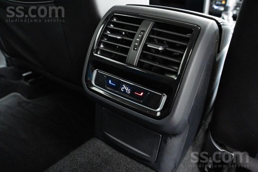 Volkswagen passat-variant 2022 in Riga, with an engine capacity of 2.00 L and mileage of 135 thousand km for 21800 €, photo 29 on AUTOMOTO.COM.LV