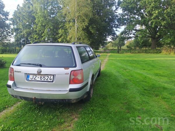Volkswagen passat-variant 2004 in Bauska, with an engine capacity of 1.90 L and mileage of 433 thousand km for 600 €, photo 3 on AUTOMOTO.COM.LV