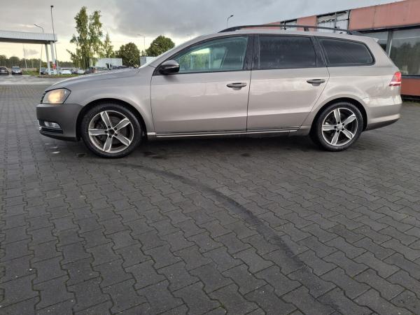 Volkswagen passat-variant 2011 Tallina, ar dzinēja tilpumu 0.00 L un nobraukumu 389 tūkst. km par 2500 €, foto 11 vietnē AUTOMOTO.COM.LV