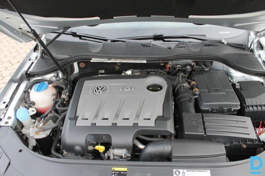 Volkswagen passat-variant 2014 in Riga, with an engine capacity of 2.00 L and mileage of 338 thousand km for 5450 €, photo 8 on AUTOMOTO.COM.LV