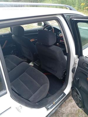 Balts Volkswagen passat-variant 1990 Rīga, ar dzinēja tilpumu 1.80 L un nobraukumu 340 tūkst. km par 1350 €, foto 5 vietnē AUTOMOTO.COM.LV