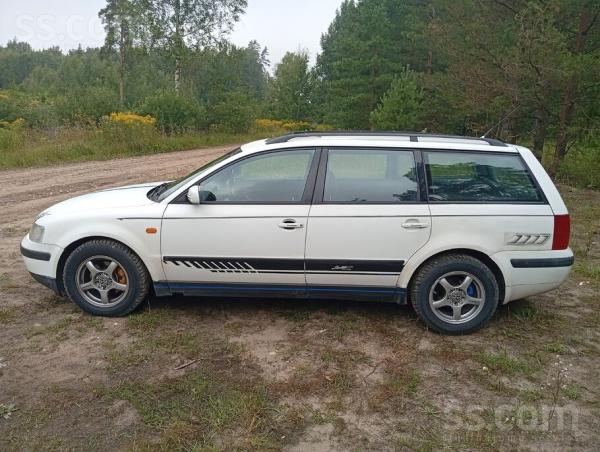 Белый Фольксваген Пассат Вариант 1998 в Рига, объемом двигателя 1.80 л и пробегом 340 тыс. км за 1250 €, фото 3 на AUTOMOTO.COM.LV