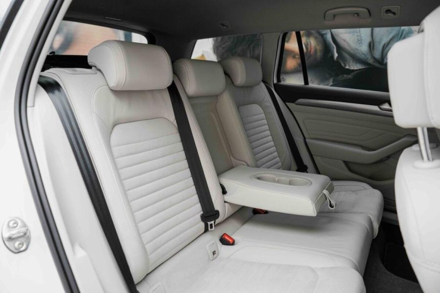 Balts Volkswagen Passat 2022 Peetri, ar dzinēja tilpumu 1.40 L un nobraukumu 104 tūkst. km par 25150 €, foto 10 vietnē AUTOMOTO.COM.LV