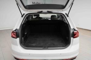 Balts Volkswagen Passat 2022 Peetri, ar dzinēja tilpumu 1.40 L un nobraukumu 104 tūkst. km par 25150 €, foto 14 vietnē AUTOMOTO.COM.LV