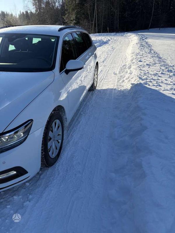 Balts Volkswagen Passat 2021 Šauļi, ar dzinēja tilpumu 2.00 L un nobraukumu 181 tūkst. km par 16500 €, foto 7 vietnē AUTOMOTO.COM.LV
