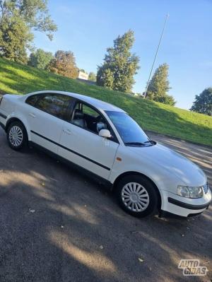 White Volkswagen Passat 1997 in Vilnius, with an engine capacity of 1.90 L and mileage of 533 thousand km for 650 €, photo 5 on AUTOMOTO.COM.LV