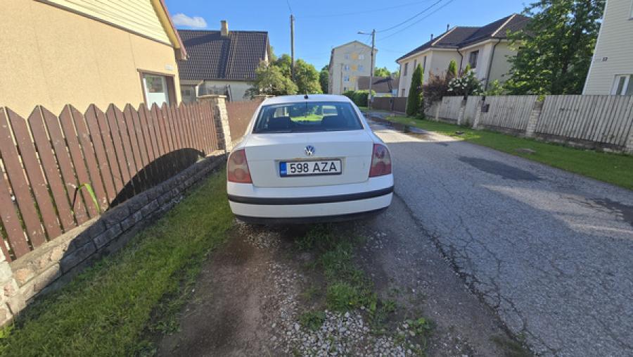 Balts Volkswagen Passat 2001 Jehvi, ar dzinēja tilpumu 1.90 L un nobraukumu 374 tūkst. km par 1100 €, foto 5 vietnē AUTOMOTO.COM.LV