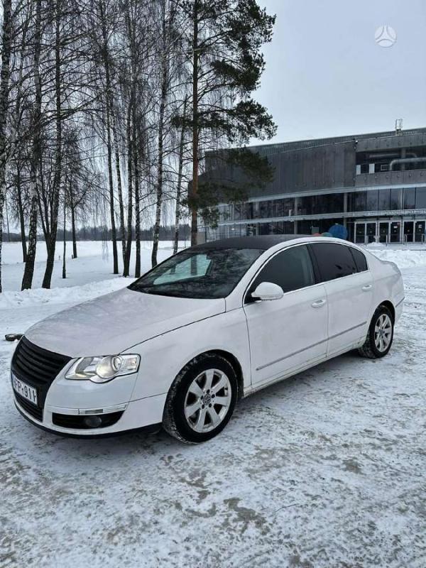 White Volkswagen Passat 2006 in Kedainiai, with an engine capacity of 1.97 L and mileage of 320 thousand km for 2200 €, photo 1 on AUTOMOTO.COM.LV