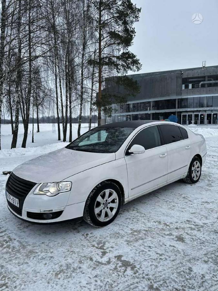 Balts Volkswagen Passat 2006 Kėdainiai, ar dzinēja tilpumu 1.97 L un nobraukumu 320 tūkst. km par 2200 €, foto 1 vietnē AUTOMOTO.COM.LV