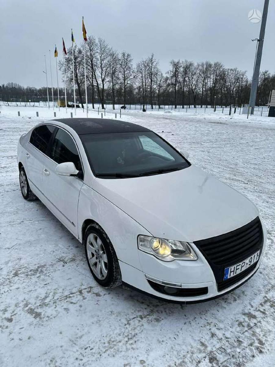 Balts Volkswagen Passat 2006 Kėdainiai, ar dzinēja tilpumu 1.97 L un nobraukumu 320 tūkst. km par 2200 €, foto 2 vietnē AUTOMOTO.COM.LV