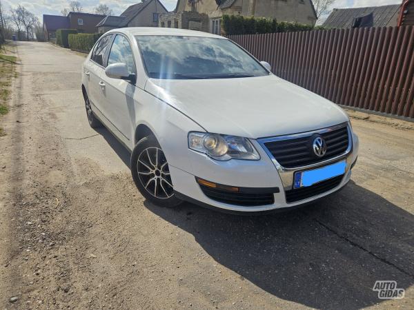 White Volkswagen Passat 2006 in Vilkaviskis, with an engine capacity of 1.90 L and mileage of 3 thousand km for 699 €, photo 1 on AUTOMOTO.COM.LV