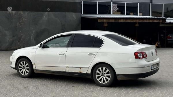 Balts Volkswagen Passat 2006 Radviliškis, ar dzinēja tilpumu 1.90 L un nobraukumu 345 tūkst. km par 995 €, foto 6 vietnē AUTOMOTO.COM.LV