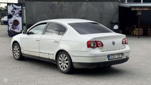 Balts Volkswagen Passat 2006 Radviliškis, ar dzinēja tilpumu 1.90 L un nobraukumu 345 tūkst. km par 995 €, foto 7 vietnē AUTOMOTO.COM.LV