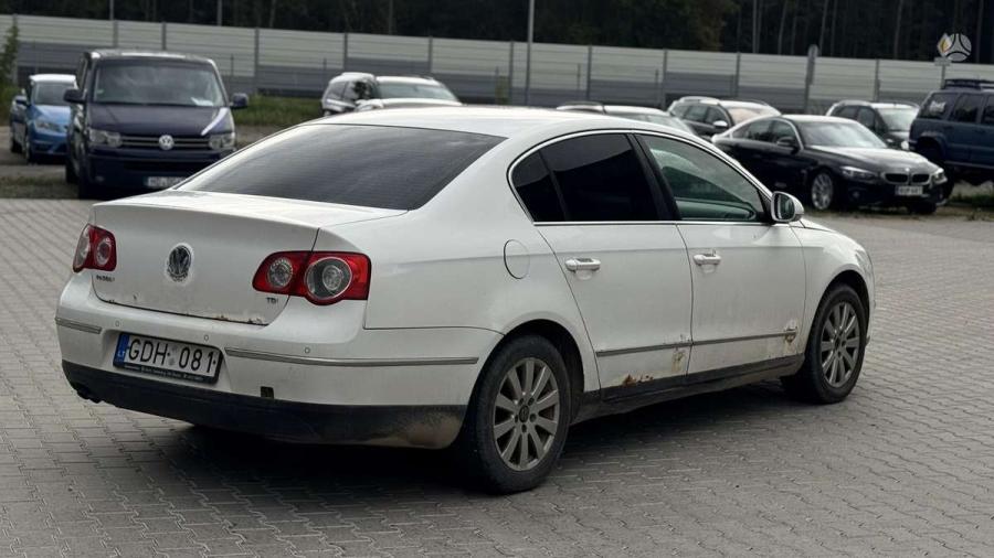 Balts Volkswagen Passat 2006 Radviliškis, ar dzinēja tilpumu 1.90 L un nobraukumu 345 tūkst. km par 995 €, foto 9 vietnē AUTOMOTO.COM.LV