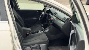Balts Volkswagen Passat 2006 Radviliškis, ar dzinēja tilpumu 1.90 L un nobraukumu 345 tūkst. km par 995 €, foto 12 vietnē AUTOMOTO.COM.LV