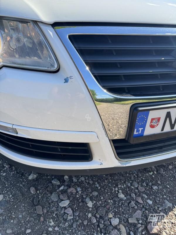 White Volkswagen Passat 2008 in Kaunas, with an engine capacity of 1.90 L and mileage of 310 thousand km for 1850 €, photo 10 on AUTOMOTO.COM.LV