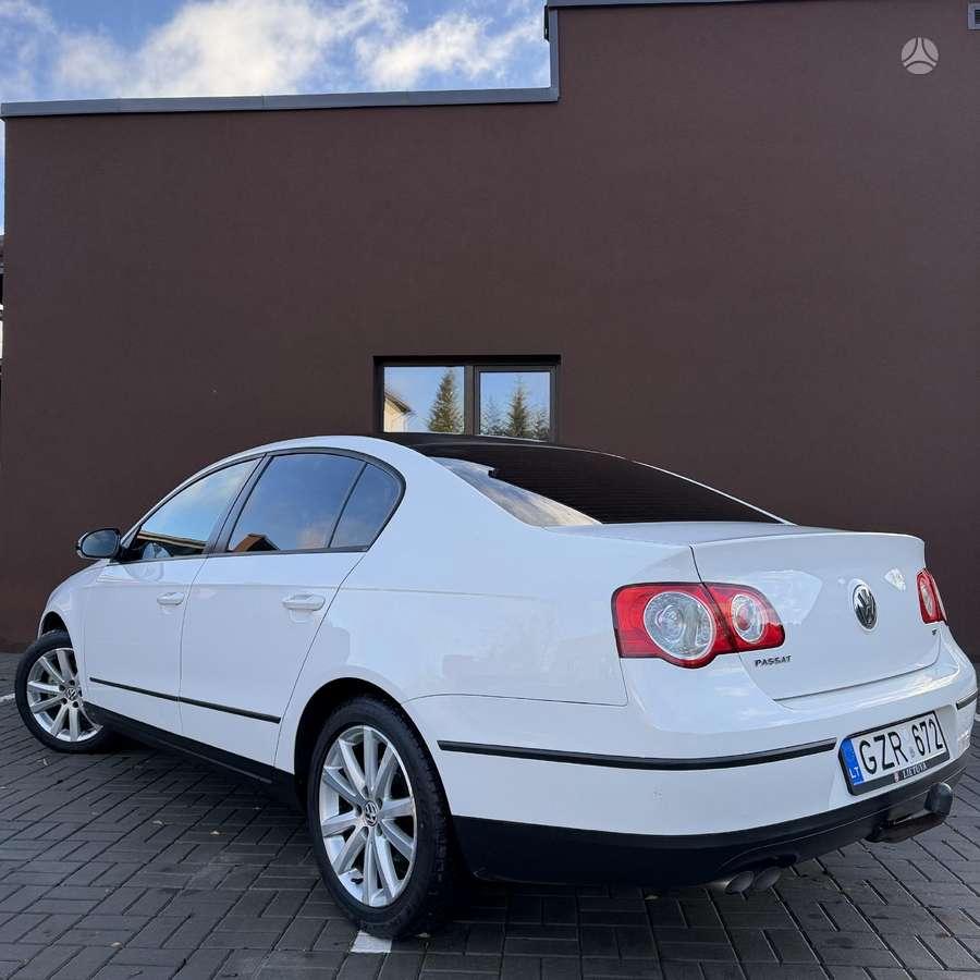 White Volkswagen Passat 2009 in Kaisiadorys, with an engine capacity of 1.97 L and mileage of 300 thousand km for 2450 €, photo 6 on AUTOMOTO.COM.LV