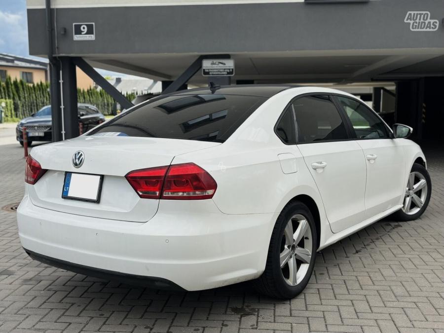 Balts Volkswagen Passat 2012 Kauņa, ar dzinēja tilpumu 2.50 L un nobraukumu 290 tūkst. km par 2750 €, foto 4 vietnē AUTOMOTO.COM.LV