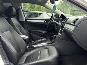 Balts Volkswagen Passat 2012 Kauņa, ar dzinēja tilpumu 2.50 L un nobraukumu 290 tūkst. km par 2750 €, foto 16 vietnē AUTOMOTO.COM.LV
