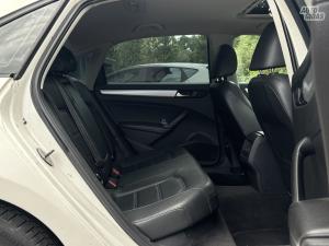 Balts Volkswagen Passat 2012 Kauņa, ar dzinēja tilpumu 2.50 L un nobraukumu 290 tūkst. km par 2750 €, foto 18 vietnē AUTOMOTO.COM.LV