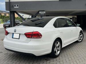 White Volkswagen Passat 2012 in Kaunas, with an engine capacity of 2.48 L and mileage of 290 thousand km for 2650 €, photo 4 on AUTOMOTO.COM.LV