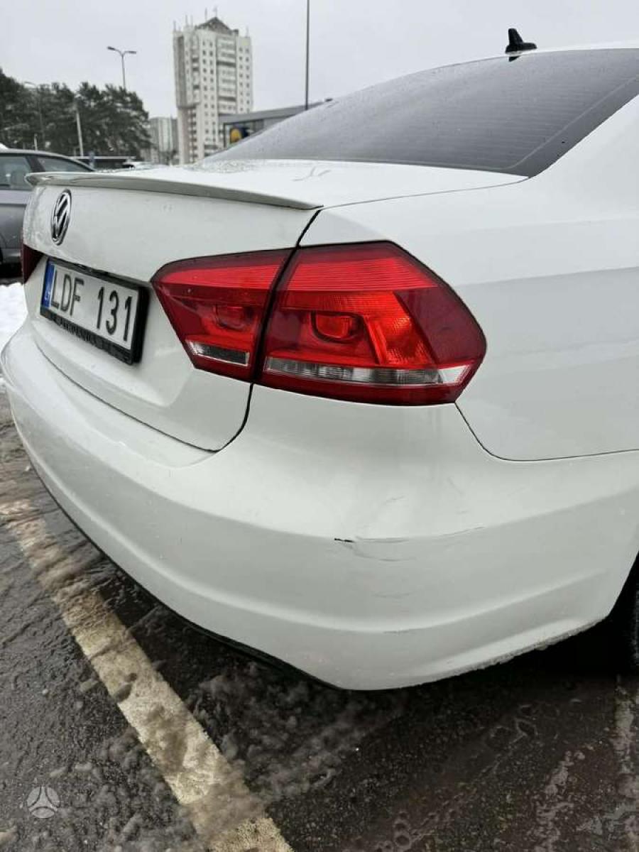 Balts Volkswagen Passat 2014 Viļņa, ar dzinēja tilpumu 1.97 L un nobraukumu 304 tūkst. km par 6900 €, foto 7 vietnē AUTOMOTO.COM.LV