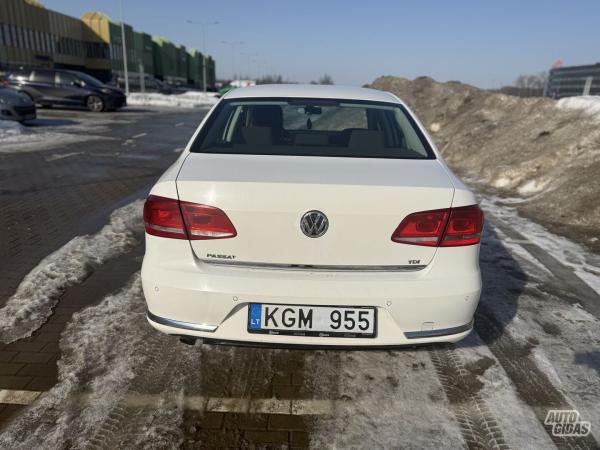 White Volkswagen Passat 2014 in Avizieniai, with an engine capacity of 1.60 L and mileage of 356 thousand km for 4000 €, photo 4 on AUTOMOTO.COM.LV