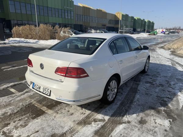 White Volkswagen Passat 2014 in Avizieniai, with an engine capacity of 1.60 L and mileage of 356 thousand km for 4000 €, photo 5 on AUTOMOTO.COM.LV