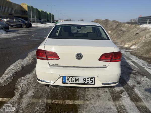 White Volkswagen Passat 2014 in Avizieniai, with an engine capacity of 1.60 L and mileage of 358 thousand km for 4000 €, photo 4 on AUTOMOTO.COM.LV