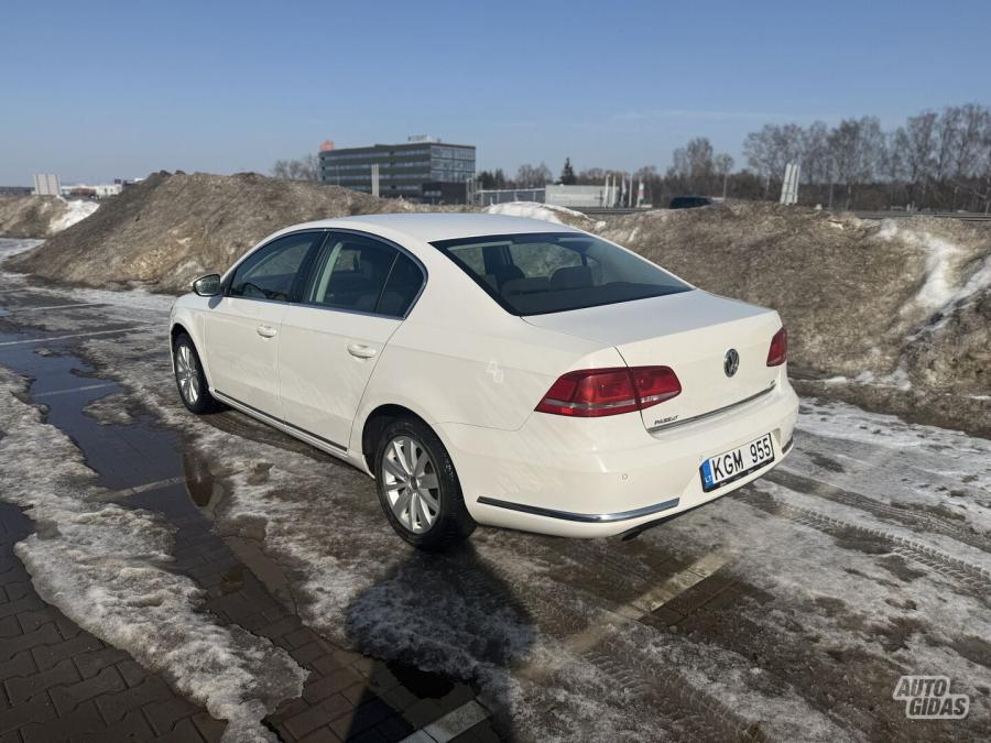 Balts Volkswagen Passat 2014 Avižieniai, ar dzinēja tilpumu 1.60 L un nobraukumu 358 tūkst. km par 4000 €, foto 4 vietnē AUTOMOTO.COM.LV