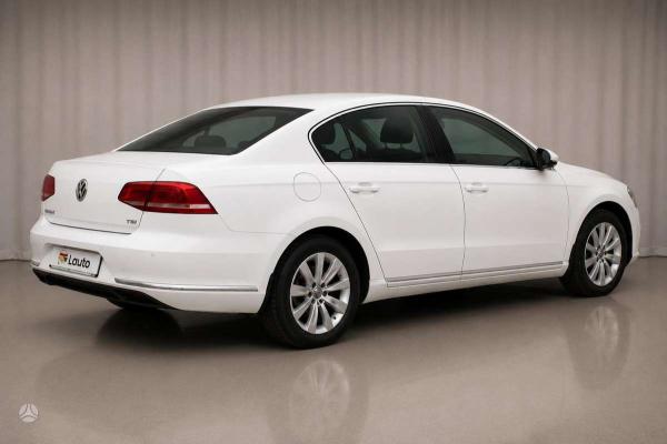 Balts Volkswagen Passat 2014 Viļņa, ar dzinēja tilpumu 1.39 L un nobraukumu 212 tūkst. km par 7290 €, foto 4 vietnē AUTOMOTO.COM.LV
