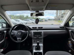 White Volkswagen Passat 2014 in Vilnius, with an engine capacity of 1.97 L and mileage of 335 thousand km for 4500 €, photo 11 on AUTOMOTO.COM.LV