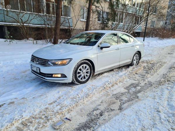 White Volkswagen Passat 2015 in Vilnius, with an engine capacity of 1.98 L and mileage of 347 thousand km for 4980 €, photo 2 on AUTOMOTO.COM.LV